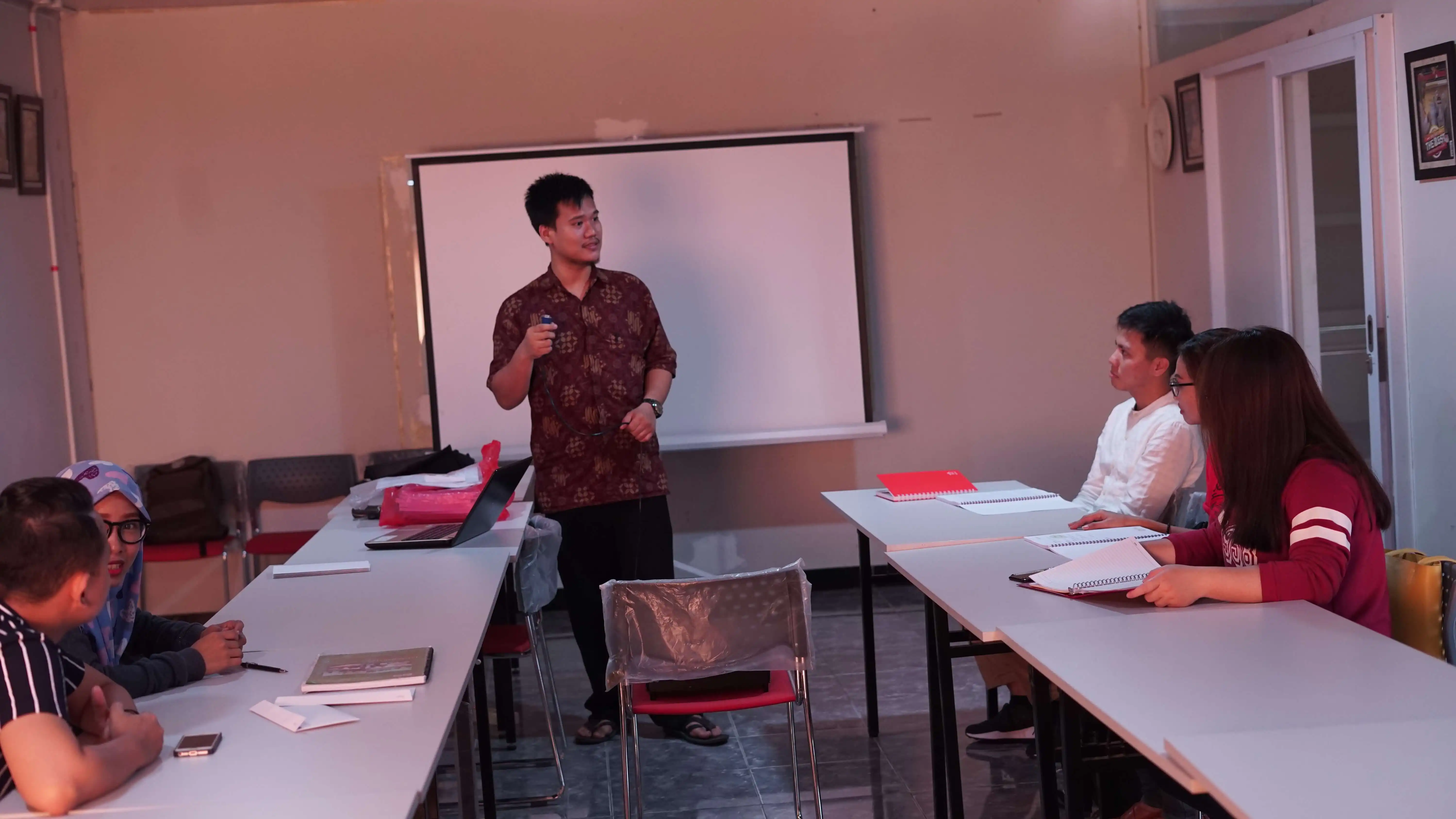 Golden English Tebet 15 - Golden English Course